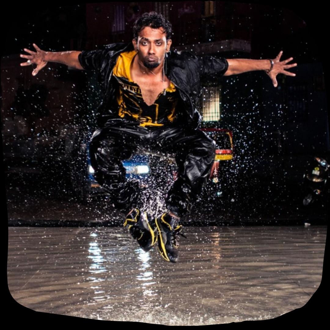 Top 10 Best Indian Dancers in Bollywood - Enatyam Blog